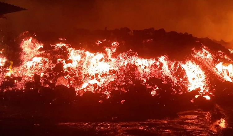 Shpërthen vullkani, banorët në panik braktisin banesat e tyre - Vizion Plus