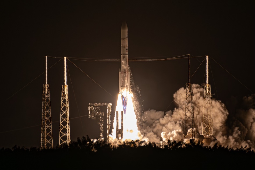 E para që nga "Apollo", niset me sukses drejt Hënës raketa "Vulcan ...