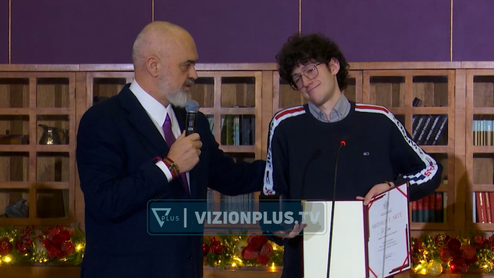 188 medalje ari ekselentëve, Rama me gjimnazistët: Jeni heronjtë ...